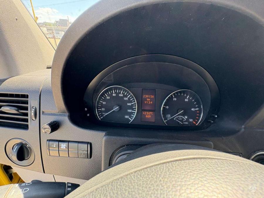 Yellow Mercedes-Benz Sprinter 2011 in Riga, with an engine capacity of 0.00 L and mileage of 239 thousand km for 7500 €, photo 20 on AUTOMOTO.COM.LV