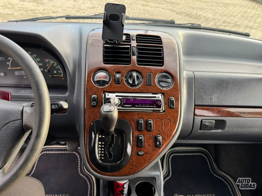 Grey Mercedes-Benz V 220 2003 in Kaunas, with an engine capacity of 2.20 L and mileage of 0 thousand km for 2650 €, photo 13 on AUTOMOTO.COM.LV