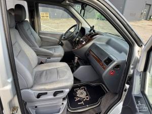 Grey Mercedes-Benz V 220 2003 in Kaunas, with an engine capacity of 2.20 L and mileage of 0 thousand km for 2650 €, photo 14 on AUTOMOTO.COM.LV