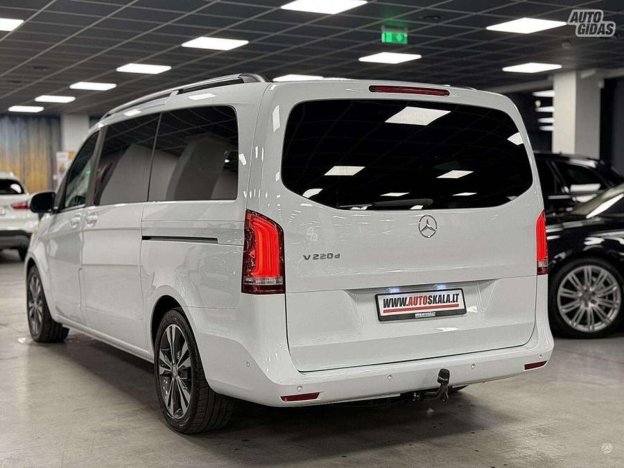 White Mercedes-Benz V 220 2017 in Klaipeda, with an engine capacity of 2.10 L and mileage of 342 thousand km for 24950 €, photo 8 on AUTOMOTO.COM.LV