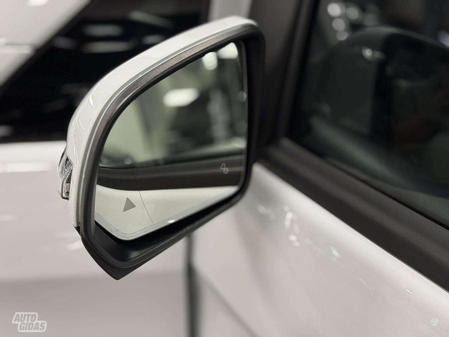 White Mercedes-Benz V 220 2017 in Klaipeda, with an engine capacity of 2.10 L and mileage of 342 thousand km for 24950 €, photo 12 on AUTOMOTO.COM.LV