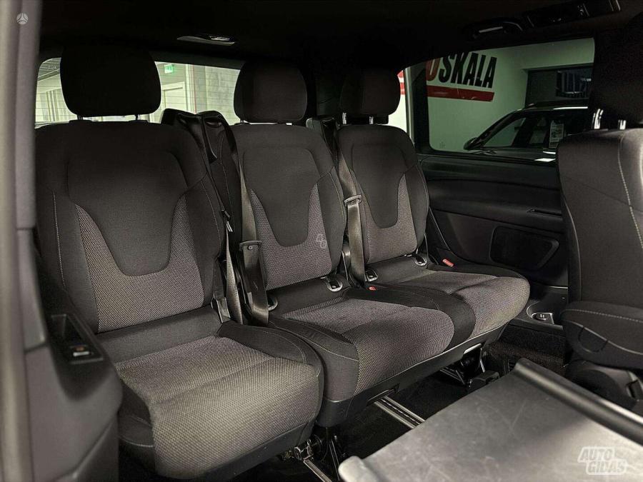 White Mercedes-Benz V 220 2017 in Klaipeda, with an engine capacity of 2.10 L and mileage of 342 thousand km for 24950 €, photo 20 on AUTOMOTO.COM.LV