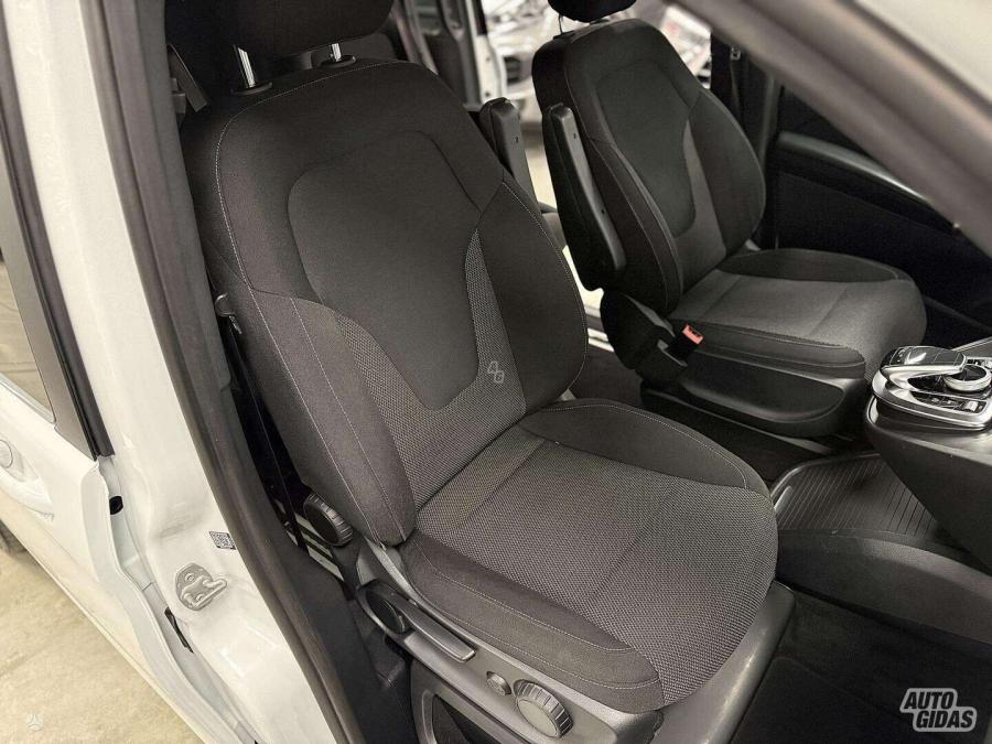 White Mercedes-Benz V 220 2017 in Klaipeda, with an engine capacity of 2.10 L and mileage of 342 thousand km for 24950 €, photo 27 on AUTOMOTO.COM.LV
