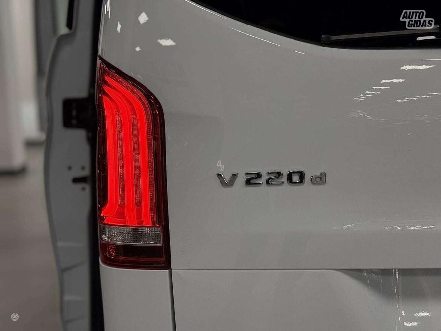White Mercedes-Benz V 220 2017 in Klaipeda, with an engine capacity of 2.10 L and mileage of 342 thousand km for 24950 €, photo 32 on AUTOMOTO.COM.LV