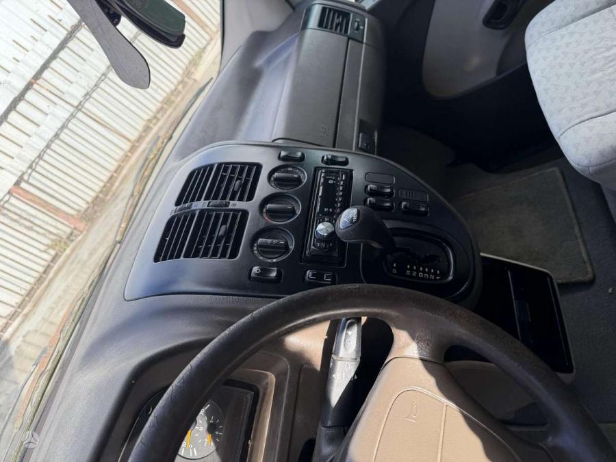 Zils Mercedes-Benz v-230 1996 Šauļi, ar dzinēja tilpumu 2.20 L un nobraukumu 334 tūkst. km par 1000 €, foto 10 vietnē AUTOMOTO.COM.LV