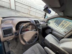 Zils Mercedes-Benz v-230 1996 Šauļi, ar dzinēja tilpumu 2.20 L un nobraukumu 334 tūkst. km par 1000 €, foto 13 vietnē AUTOMOTO.COM.LV