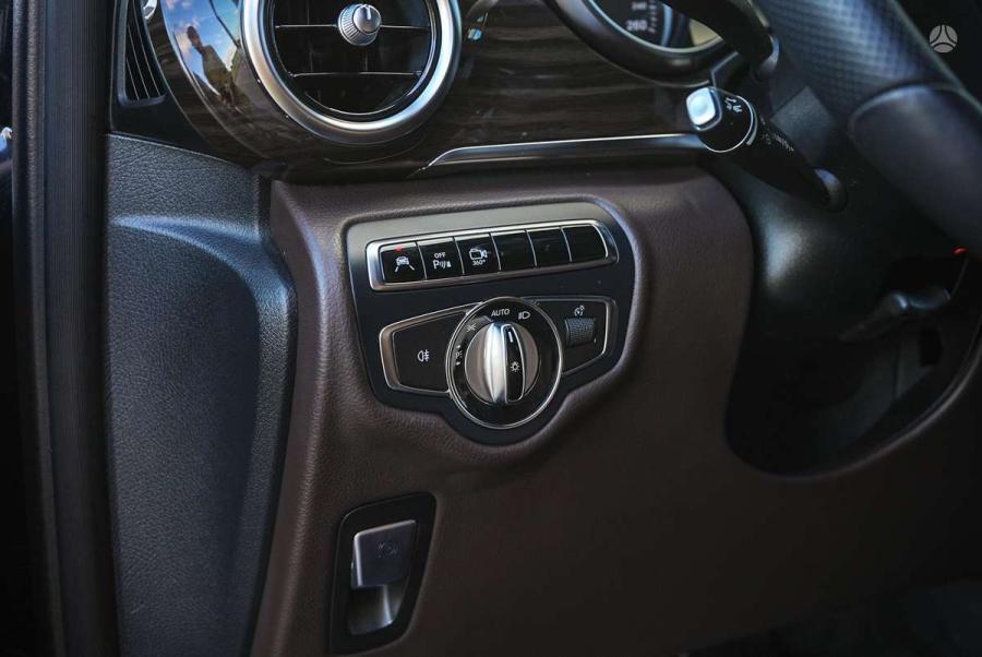 Melns Mercedes-Benz V 250 2015 Marijampole, ar dzinēja tilpumu 2.14 L un nobraukumu 273 tūkst. km par 33950 €, foto 50 vietnē AUTOMOTO.COM.LV