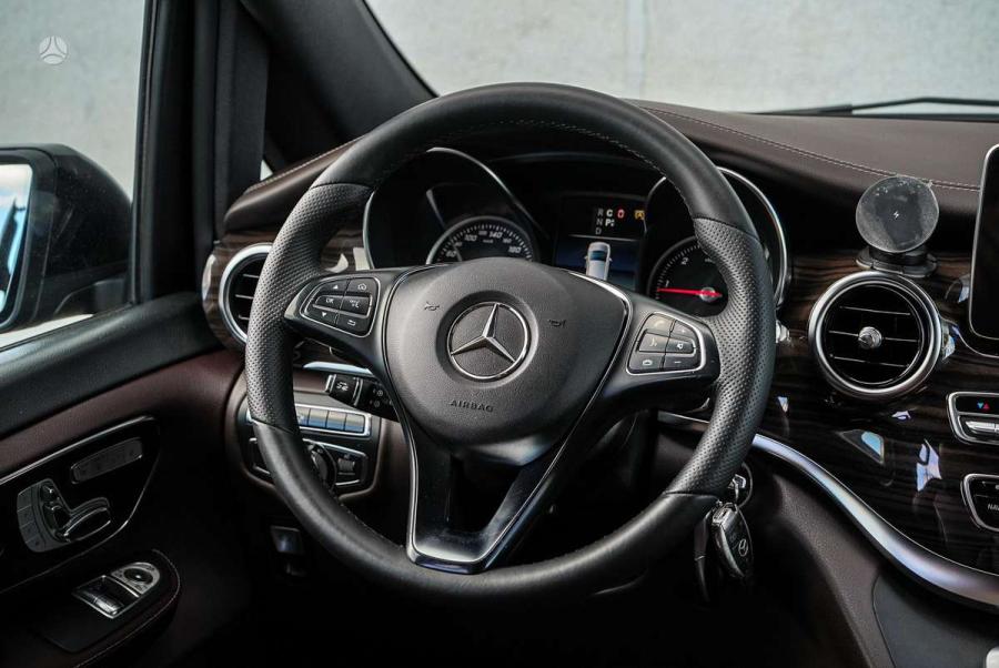 Melns Mercedes-Benz V 250 2015 Marijampole, ar dzinēja tilpumu 2.14 L un nobraukumu 273 tūkst. km par 33950 €, foto 25 vietnē AUTOMOTO.COM.LV