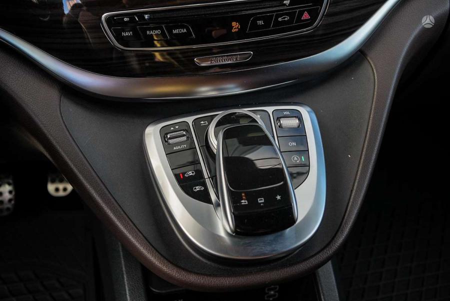 Melns Mercedes-Benz V 250 2015 Marijampole, ar dzinēja tilpumu 2.14 L un nobraukumu 273 tūkst. km par 33950 €, foto 33 vietnē AUTOMOTO.COM.LV