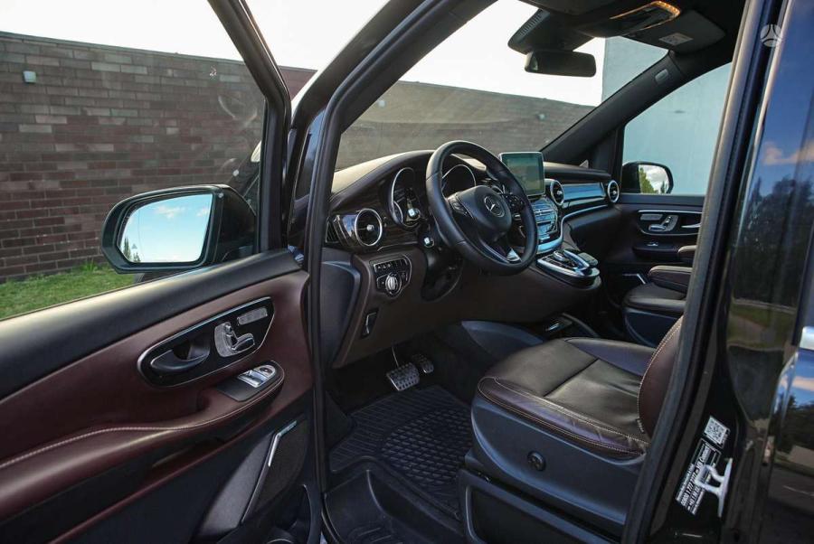 Melns Mercedes-Benz V 250 2015 Marijampole, ar dzinēja tilpumu 2.14 L un nobraukumu 273 tūkst. km par 33950 €, foto 43 vietnē AUTOMOTO.COM.LV