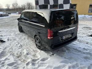 Black Mercedes-Benz V 250 2016 in Kaunas, with an engine capacity of 2.20 L and mileage of 322 thousand km for 25300 €, photo 5 on AUTOMOTO.COM.LV