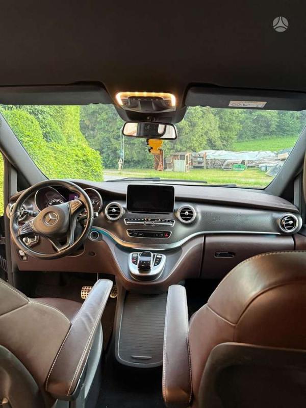 Black Mercedes-Benz V 250 2016 in Vilnius, with an engine capacity of 2.14 L and mileage of 250 thousand km for 23500 €, photo 7 on AUTOMOTO.COM.LV