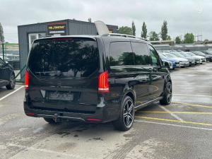 Black Mercedes-Benz V 250 2016 in Klaipeda, with an engine capacity of 2.00 L and mileage of 260 thousand km for 37000 €, photo 11 on AUTOMOTO.COM.LV