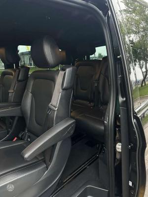 Black Mercedes-Benz V 250 2016 in Klaipeda, with an engine capacity of 2.00 L and mileage of 260 thousand km for 37000 €, photo 19 on AUTOMOTO.COM.LV