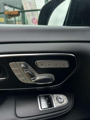 Black Mercedes-Benz V 250 2016 in Klaipeda, with an engine capacity of 2.00 L and mileage of 260 thousand km for 37000 €, photo 25 on AUTOMOTO.COM.LV