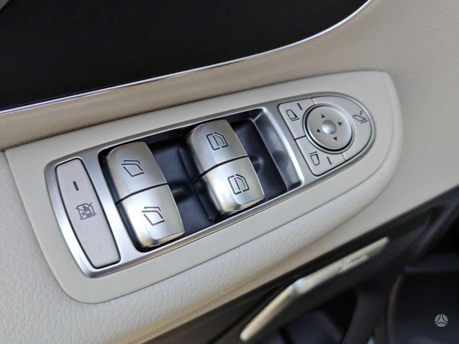 Melns Mercedes-Benz V 250 2016 Klaipėda, ar dzinēja tilpumu 2.15 L un nobraukumu 280 tūkst. km par 26950 €, foto 30 vietnē AUTOMOTO.COM.LV