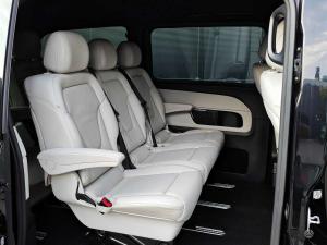Melns Mercedes-Benz V 250 2016 Klaipėda, ar dzinēja tilpumu 2.15 L un nobraukumu 280 tūkst. km par 26950 €, foto 34 vietnē AUTOMOTO.COM.LV