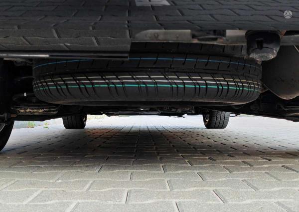 Black Mercedes-Benz V 250 2016 in Klaipeda, with an engine capacity of 2.15 L and mileage of 280 thousand km for 26900 €, photo 11 on AUTOMOTO.COM.LV