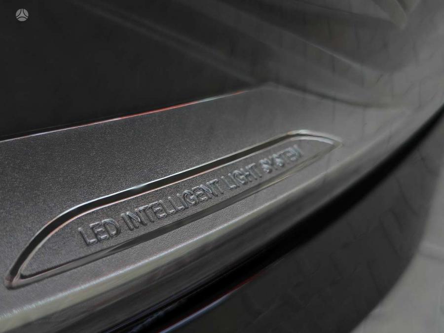 Melns Mercedes-Benz V 250 2016 Klaipėda, ar dzinēja tilpumu 2.15 L un nobraukumu 280 tūkst. km par 26500 €, foto 20 vietnē AUTOMOTO.COM.LV