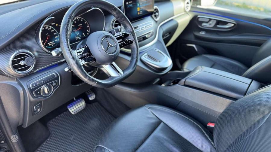 Melns Mercedes-Benz V 250 2017 Telšiai, ar dzinēja tilpumu 2.14 L un nobraukumu 167 tūkst. km par 41900 €, foto 17 vietnē AUTOMOTO.COM.LV