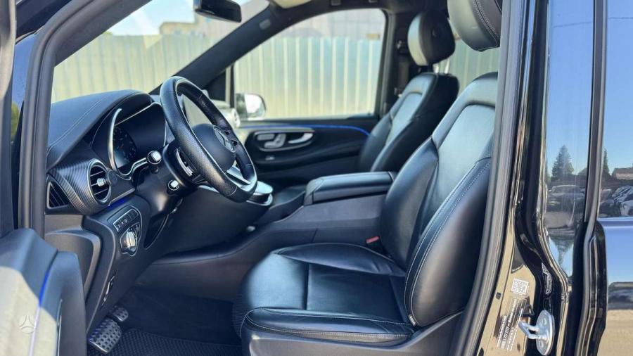 Melns Mercedes-Benz V 250 2017 Telšiai, ar dzinēja tilpumu 2.14 L un nobraukumu 167 tūkst. km par 41900 €, foto 18 vietnē AUTOMOTO.COM.LV
