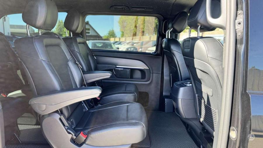 Melns Mercedes-Benz V 250 2017 Telšiai, ar dzinēja tilpumu 2.14 L un nobraukumu 167 tūkst. km par 41900 €, foto 21 vietnē AUTOMOTO.COM.LV