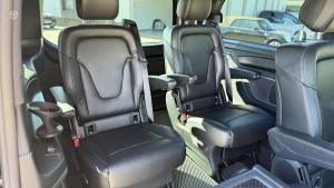 Melns Mercedes-Benz V 250 2017 Telšiai, ar dzinēja tilpumu 2.14 L un nobraukumu 167 tūkst. km par 41900 €, foto 32 vietnē AUTOMOTO.COM.LV
