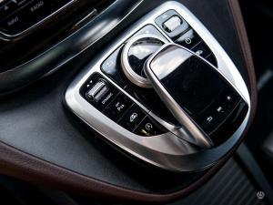 Melns Mercedes-Benz V 250 2017 Kauņa, ar dzinēja tilpumu 2.14 L un nobraukumu 183 tūkst. km par 37950 €, foto 39 vietnē AUTOMOTO.COM.LV