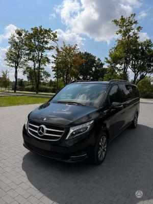 Black Mercedes-Benz V 250 2017 in Kaunas, with an engine capacity of 2.10 L and mileage of 275 thousand km for 26999 €, photo 3 on AUTOMOTO.COM.LV