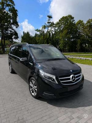 Black Mercedes-Benz V 250 2017 in Kaunas, with an engine capacity of 2.10 L and mileage of 275 thousand km for 26999 €, photo 6 on AUTOMOTO.COM.LV