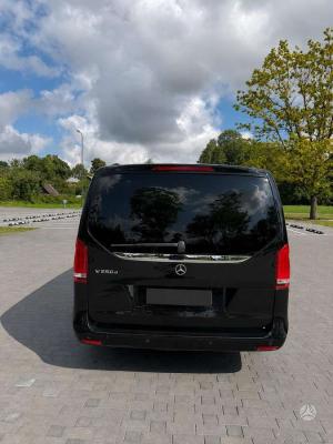 Black Mercedes-Benz V 250 2017 in Kaunas, with an engine capacity of 2.10 L and mileage of 275 thousand km for 26999 €, photo 10 on AUTOMOTO.COM.LV