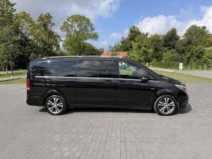 Black Mercedes-Benz V 250 2017 in Kaunas, with an engine capacity of 2.10 L and mileage of 275 thousand km for 26999 €, photo 16 on AUTOMOTO.COM.LV