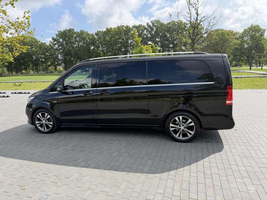 Black Mercedes-Benz V 250 2017 in Kaunas, with an engine capacity of 2.10 L and mileage of 275 thousand km for 26999 €, photo 17 on AUTOMOTO.COM.LV