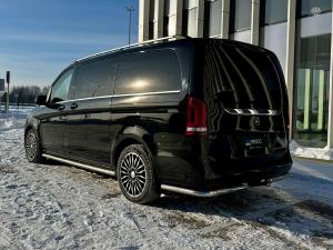 Black Mercedes-Benz V 250 2018 in Vilnius, with an engine capacity of 2.14 L and mileage of 198 thousand km for 32500 €, photo 4 on AUTOMOTO.COM.LV