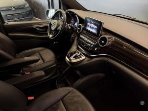 Black Mercedes-Benz V 250 2018 in Kaunas, with an engine capacity of 2.14 L and mileage of 256 thousand km for 29990 €, photo 18 on AUTOMOTO.COM.LV