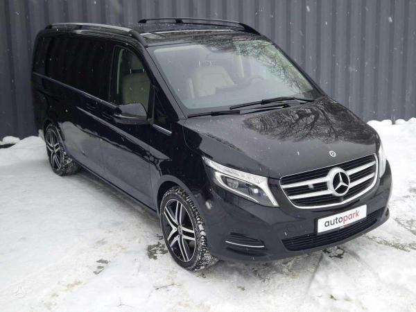 Black Mercedes-Benz V 250 2019 in Vilnius, with an engine capacity of 2.14 L and mileage of 50 thousand km for 47900 €, photo 2 on AUTOMOTO.COM.LV