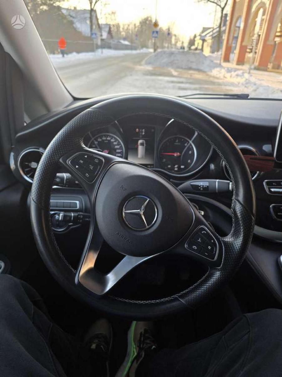 Melns Mercedes-Benz V 250 2019 Ukmergė, ar dzinēja tilpumu 1.95 L un nobraukumu 172 tūkst. km par 33250 €, foto 11 vietnē AUTOMOTO.COM.LV
