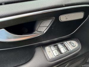 Melns Mercedes-Benz V 250 2019 Viļņa, ar dzinēja tilpumu 2.20 L un nobraukumu 450 tūkst. km par 19790 €, foto 14 vietnē AUTOMOTO.COM.LV