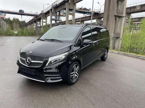 Black Mercedes-Benz V 250 2019 in Jurbarkas, with an engine capacity of 2.14 L and mileage of 110 thousand km for 31800 €, photo 5 on AUTOMOTO.COM.LV