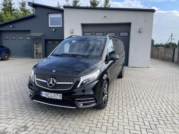Melns Mercedes-Benz V 250 2019 Jurbarkas, ar dzinēja tilpumu 2.14 L un nobraukumu 111 tūkst. km par 31800 €, foto 2 vietnē AUTOMOTO.COM.LV
