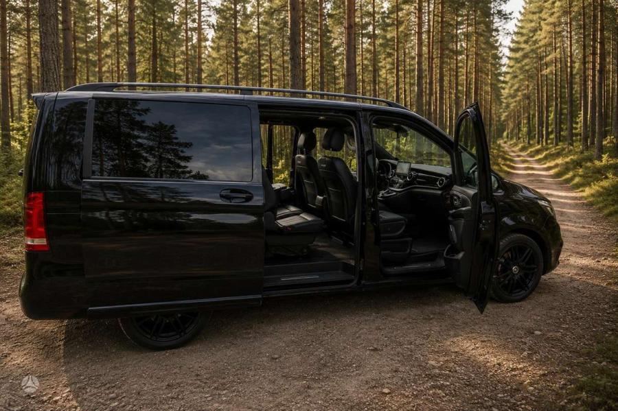 Black Mercedes-Benz V 250 2019 in Birzai, with an engine capacity of 2.14 L and mileage of 268 thousand km for 38500 €, photo 8 on AUTOMOTO.COM.LV
