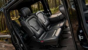 Black Mercedes-Benz V 250 2019 in Birzai, with an engine capacity of 2.14 L and mileage of 268 thousand km for 38500 €, photo 12 on AUTOMOTO.COM.LV