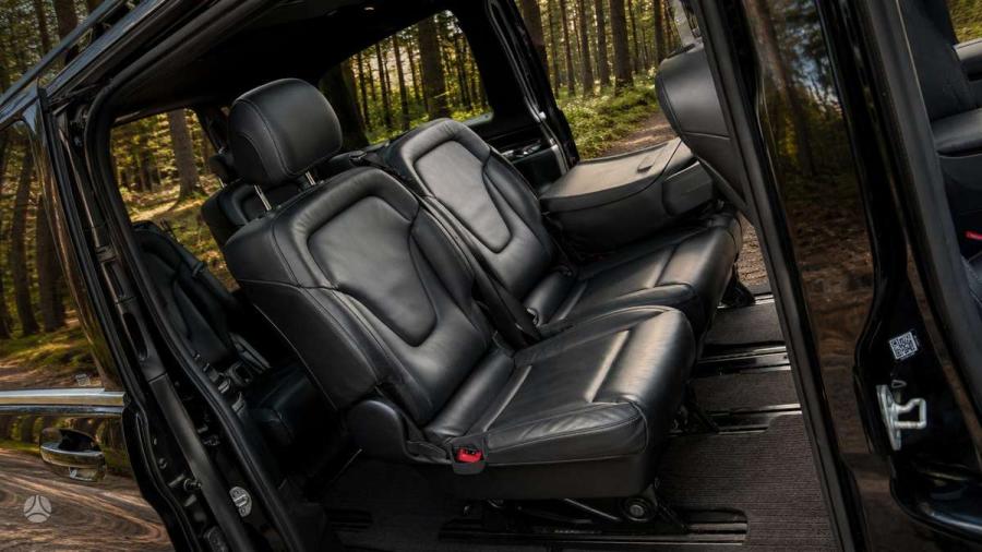 Black Mercedes-Benz V 250 2019 in Birzai, with an engine capacity of 2.14 L and mileage of 268 thousand km for 38500 €, photo 12 on AUTOMOTO.COM.LV