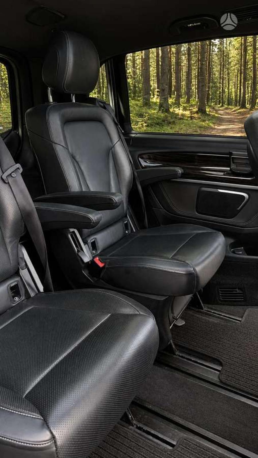 Black Mercedes-Benz V 250 2019 in Birzai, with an engine capacity of 2.14 L and mileage of 268 thousand km for 38500 €, photo 13 on AUTOMOTO.COM.LV