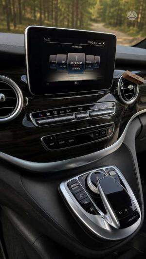 Black Mercedes-Benz V 250 2019 in Birzai, with an engine capacity of 2.14 L and mileage of 268 thousand km for 38500 €, photo 21 on AUTOMOTO.COM.LV