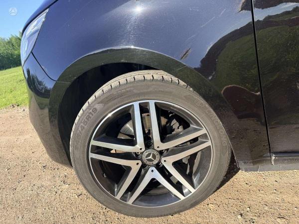 Melns Mercedes-Benz V 250 2019 Viļņa, ar dzinēja tilpumu 1.95 L un nobraukumu 260 tūkst. km par 25700 €, foto 9 vietnē AUTOMOTO.COM.LV