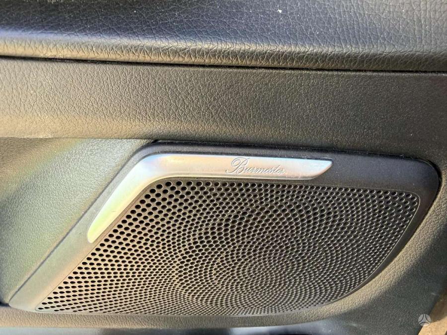 Black Mercedes-Benz V 250 2019 in Vilnius, with an engine capacity of 1.95 L and mileage of 260 thousand km for 25700 €, photo 15 on AUTOMOTO.COM.LV
