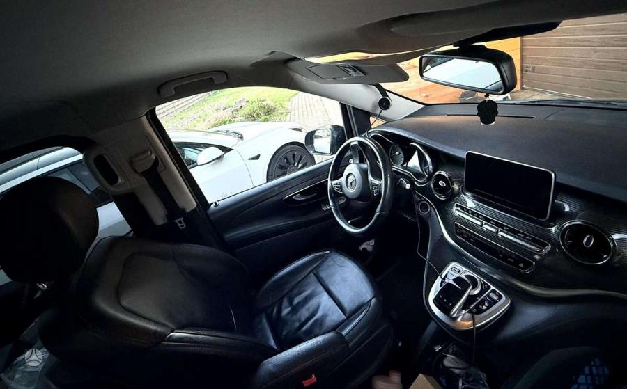 Black Mercedes-Benz V 250 2019 in Vilnius, with an engine capacity of 1.95 L and mileage of 260 thousand km for 25700 €, photo 16 on AUTOMOTO.COM.LV