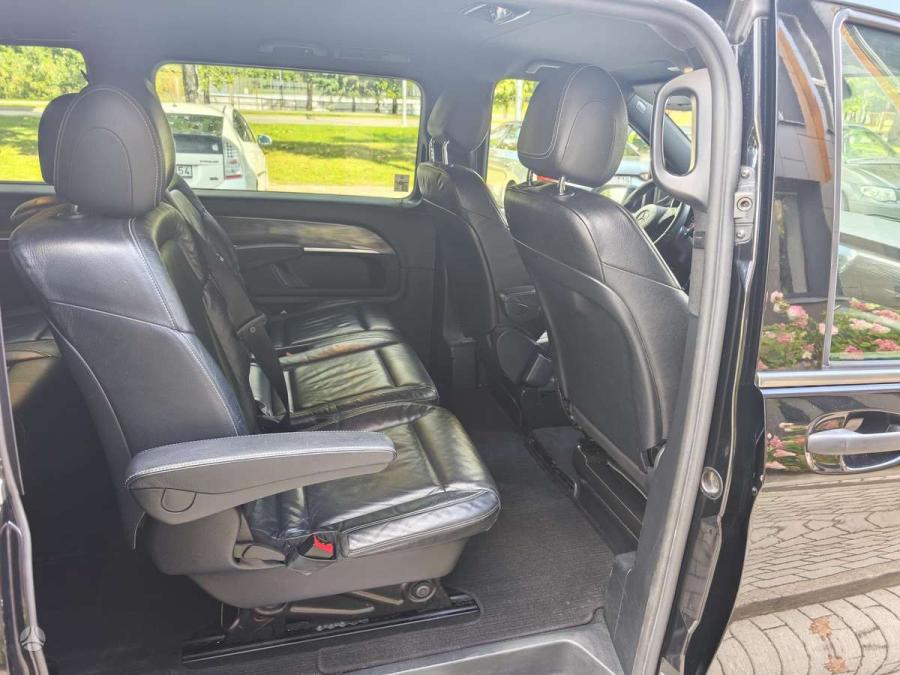 Black Mercedes-Benz V 250 2019 in Taurage, with an engine capacity of 2.00 L and mileage of 350 thousand km for 25400 €, photo 15 on AUTOMOTO.COM.LV
