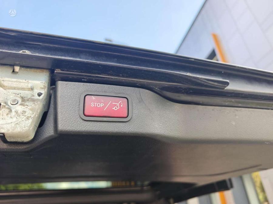 Black Mercedes-Benz V 250 2019 in Taurage, with an engine capacity of 2.00 L and mileage of 350 thousand km for 25400 €, photo 21 on AUTOMOTO.COM.LV
